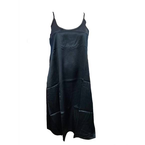 Pj Harlow | Intimates & Sleepwear | New Pj Harlow Ruby Satin Knee ...